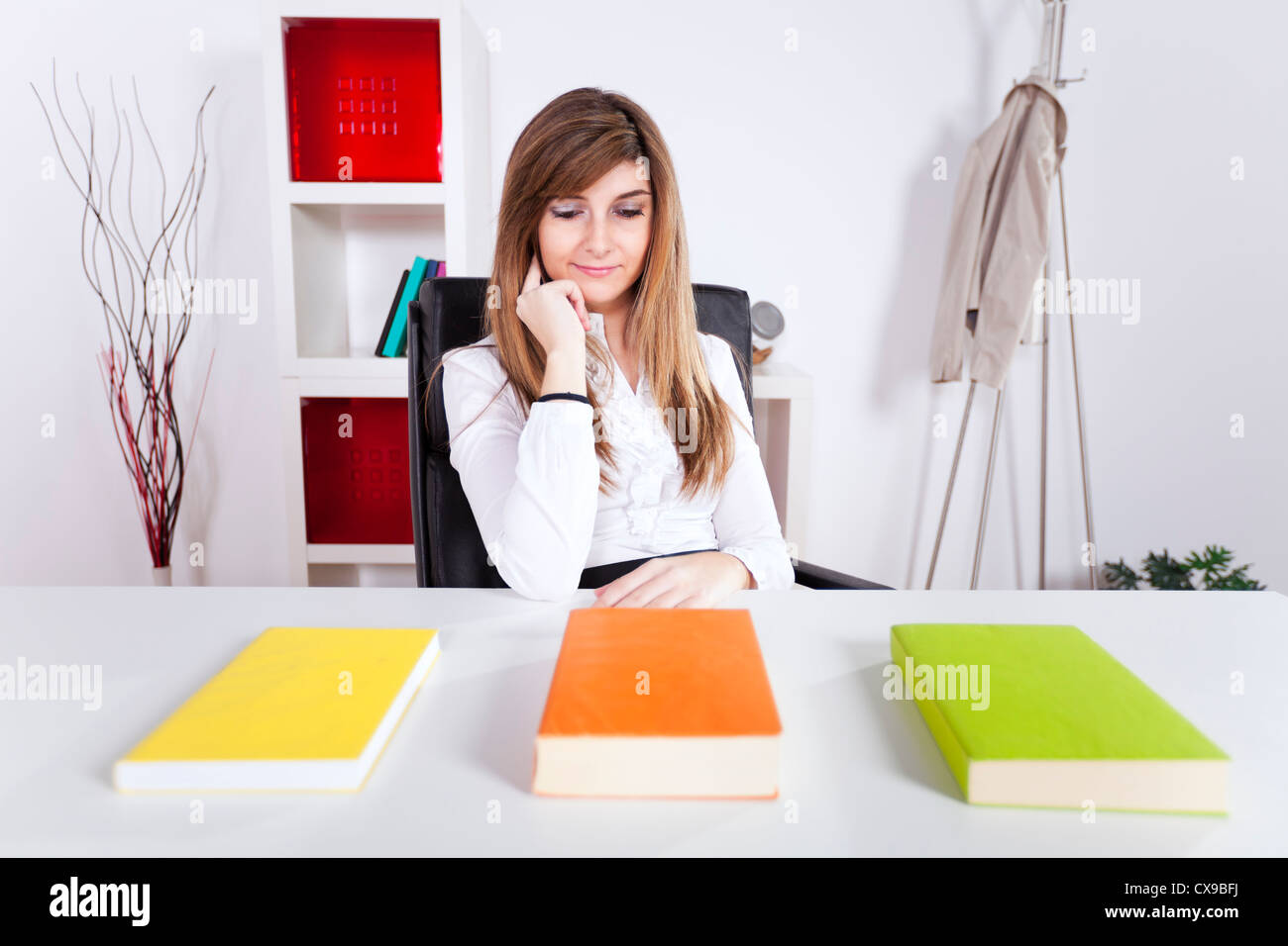 Office book hi-res stock photography and images - Alamy
