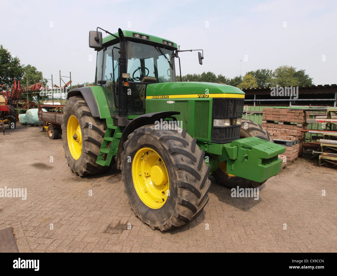 John deere 7810 tractor hi-res stock photography and images - Alamy