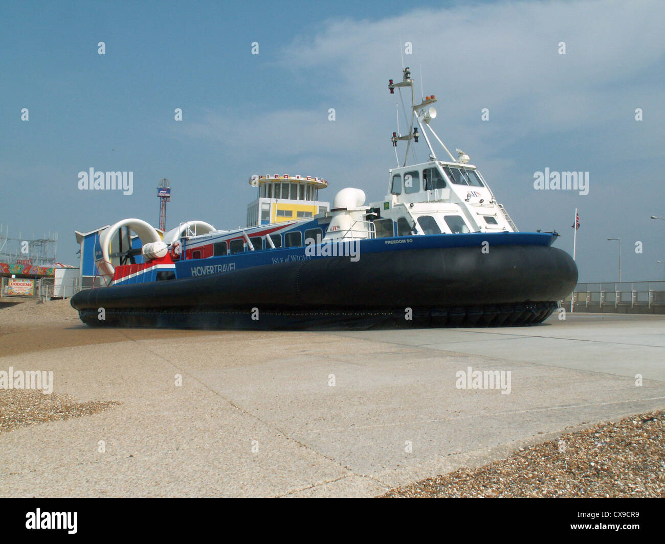 Gh 2114 freedom 90 hovercraft hi-res stock photography and images - Alamy