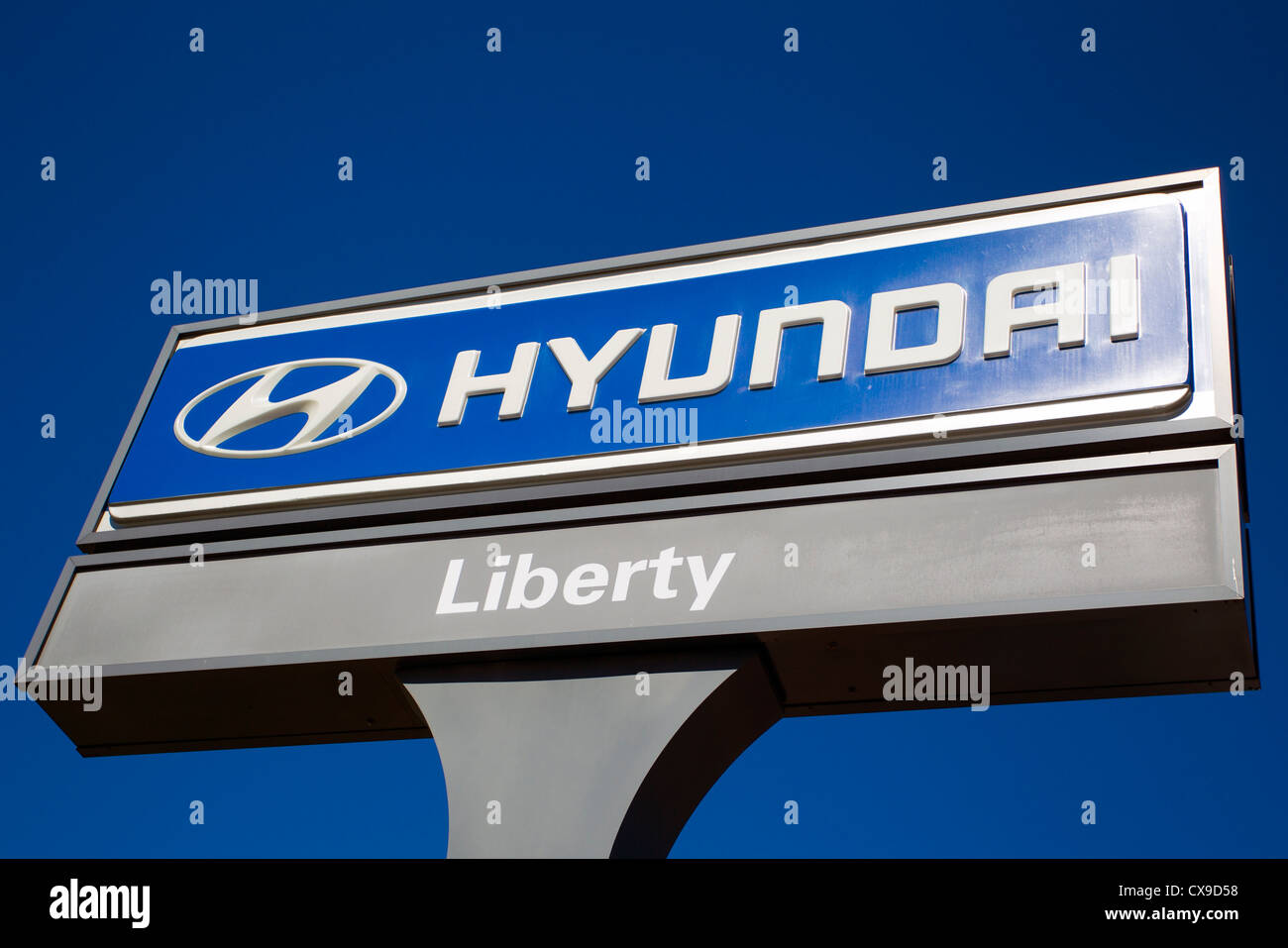 A sign above a Hyundai dealership Stock Photo - Alamy