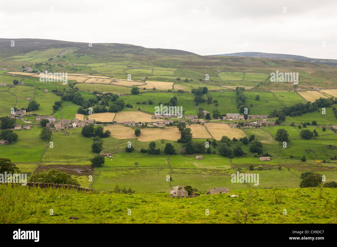 English countryside village hi-res stock photography and images - Alamy
