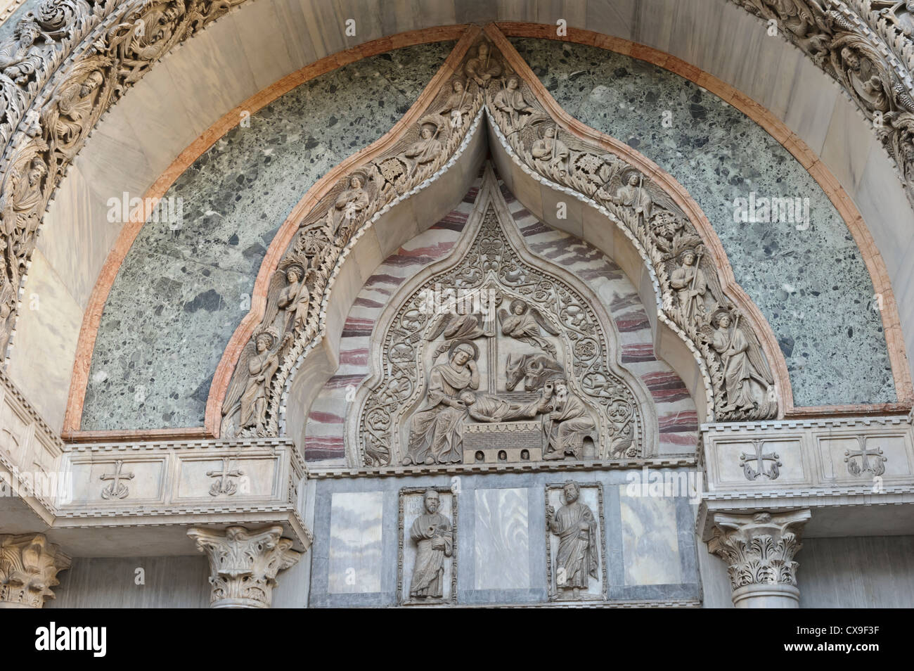 Religious bas reliefs and statues hi-res stock photography and images ...