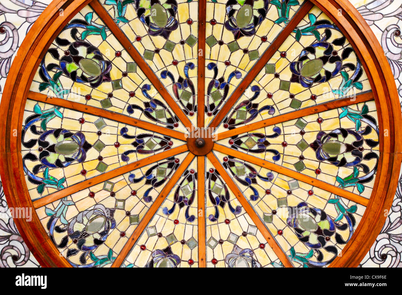 Circular stained glass window pattern Stock Photo - Alamy