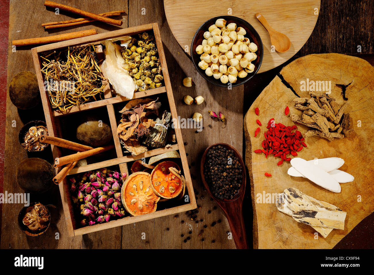 Black chinese wolfberry tea hi-res stock photography and images - Alamy