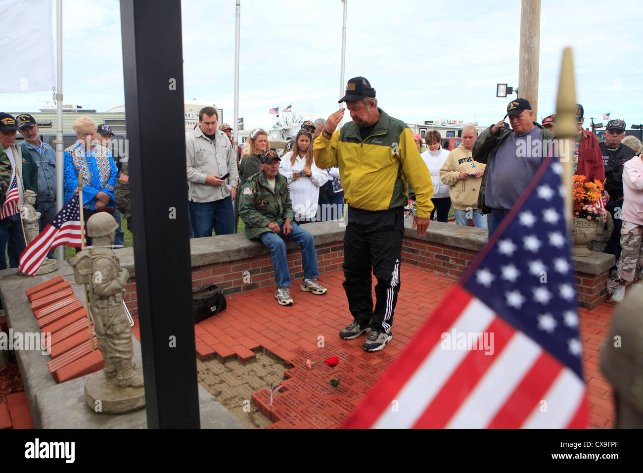 Kokomo Indiana Vietnam Veterans Reunion 2012 placing memorial bricks ...
