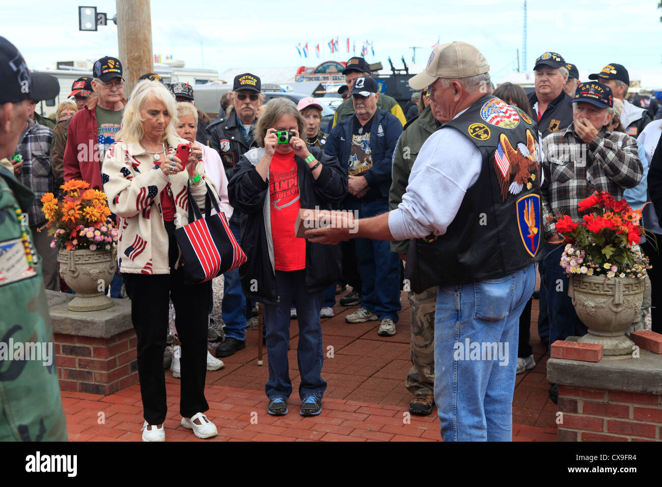 Memorial bricks hi-res stock photography and images - Alamy