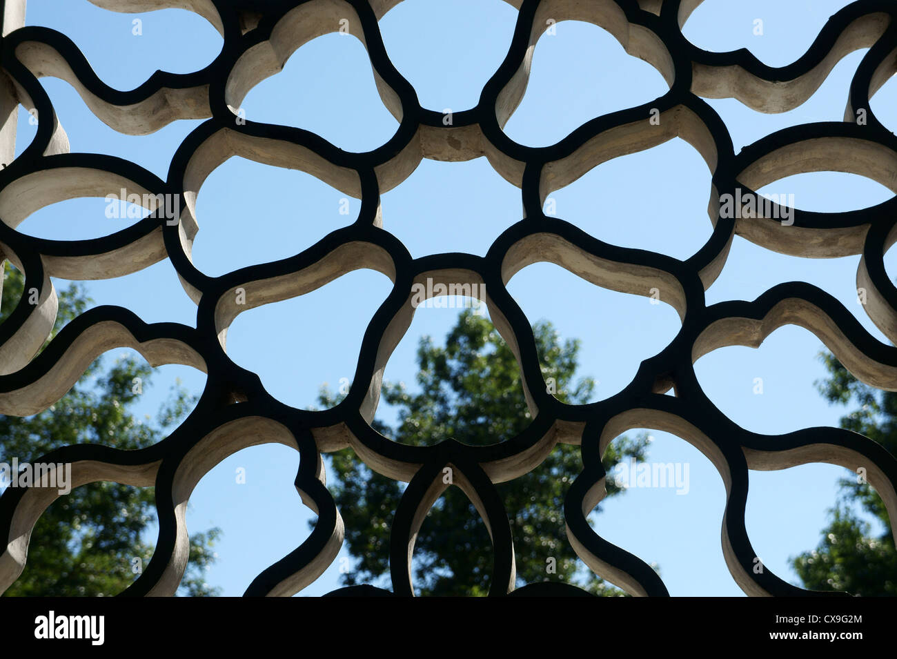 Lattice window hi-res stock photography and images - Alamy