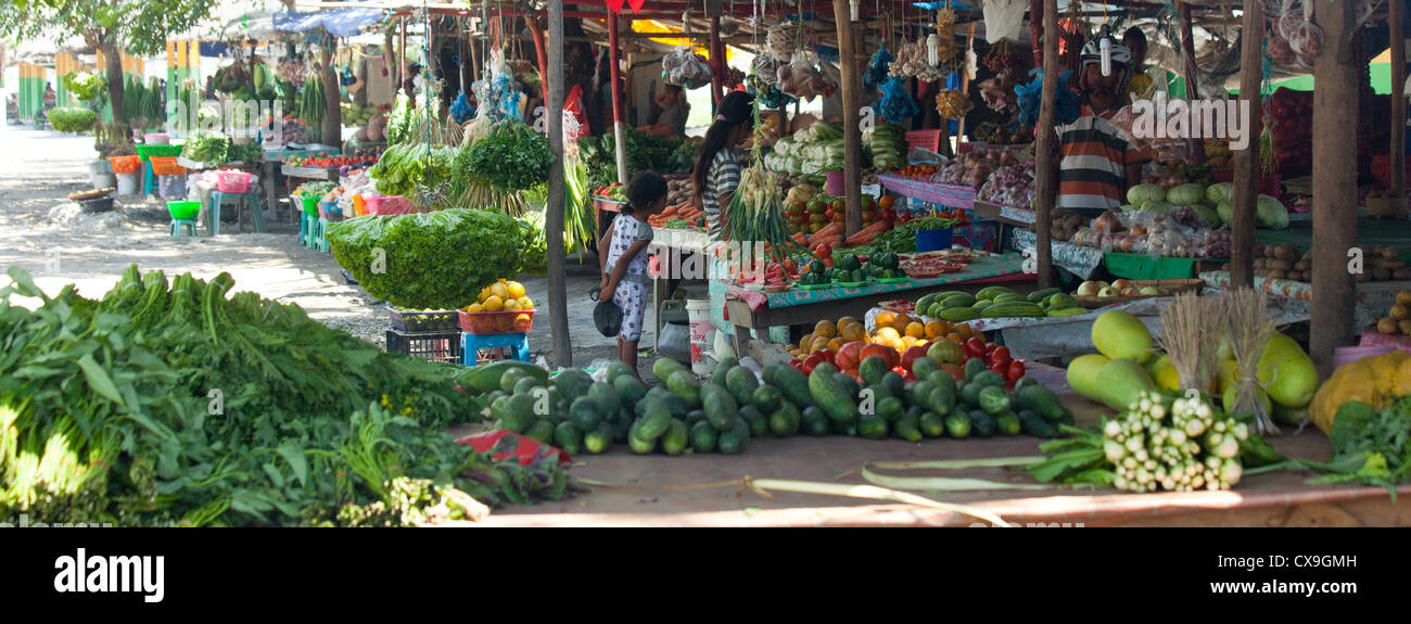 Local produce market selling colourful fruit and vegetables in Dili ...