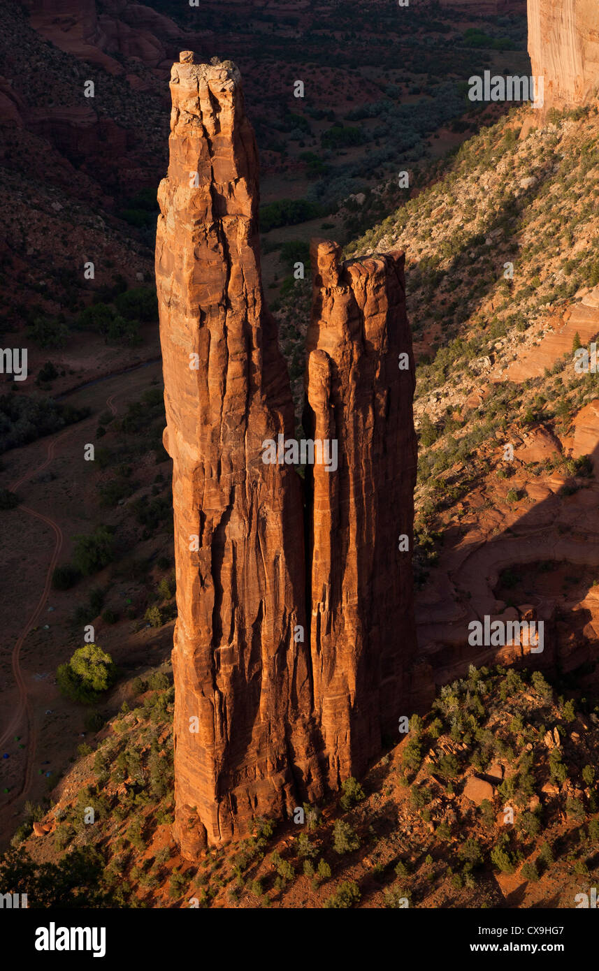 Spider Rock in Canyon de Chelly, Arizona, USA Stock Photo - Alamy