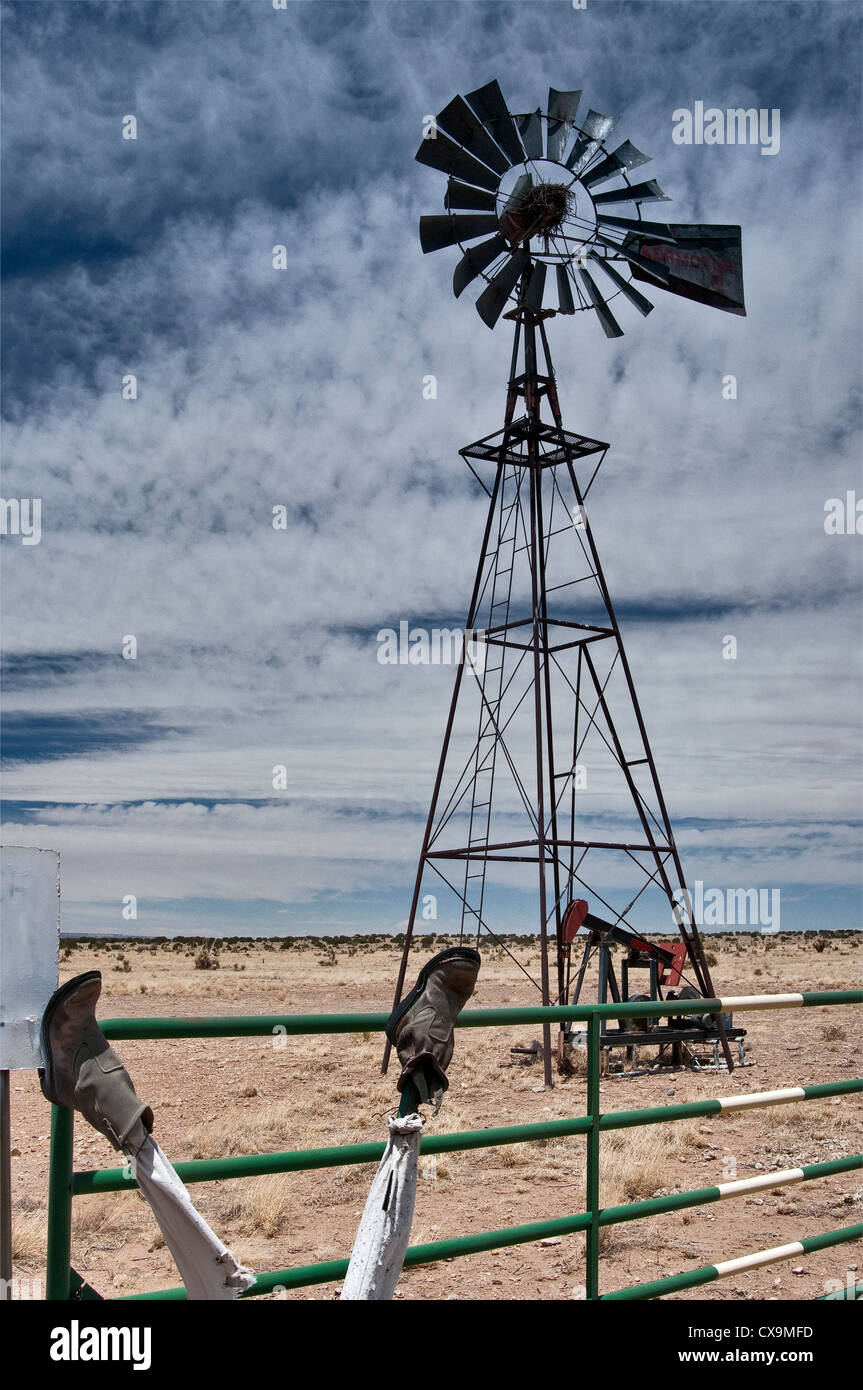 Dead cowboy hi-res stock photography and images - Alamy