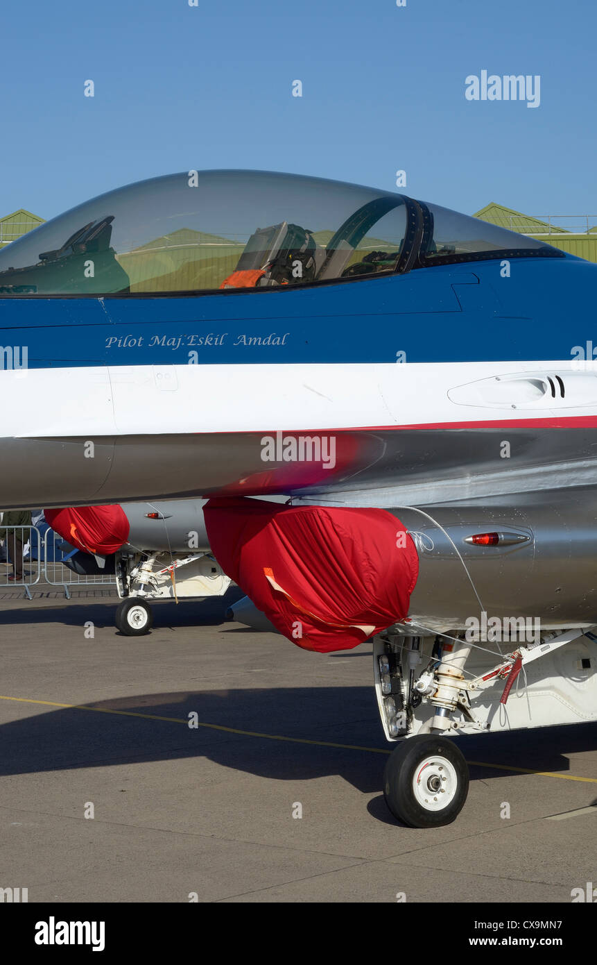 NORWEGIAN AIR FORCE F-16 FIGHTER JET Stock Photo - Alamy