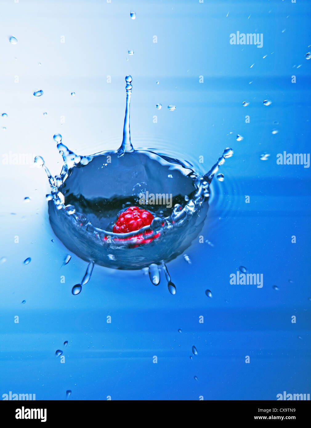 Raspberry splash hi-res stock photography and images - Alamy