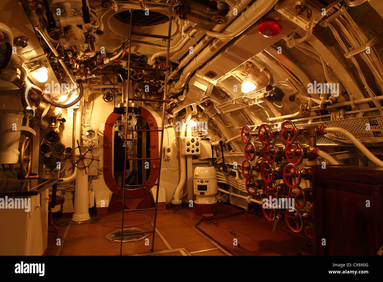 How Do Submarine Hatches Work at Donna Sorrell blog