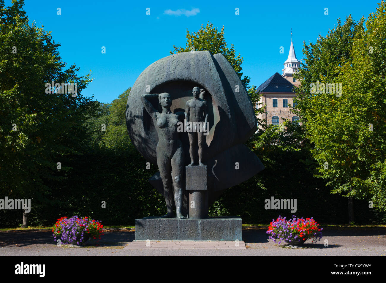 National Monument to the Victims of World War II sculpture Akershus ...