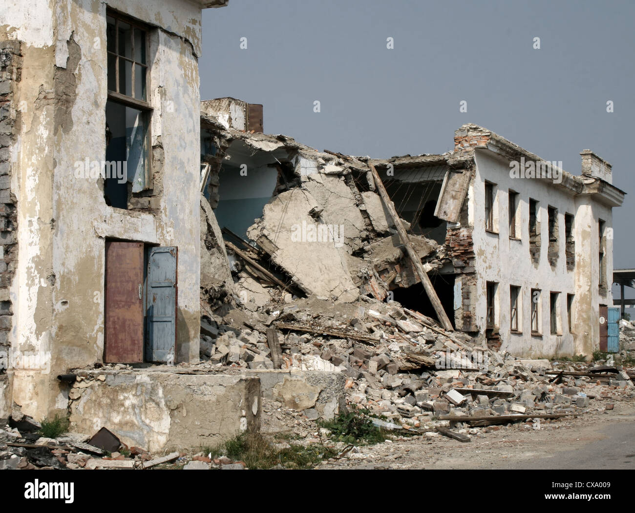 Building collapse hi-res stock photography and images - Alamy
