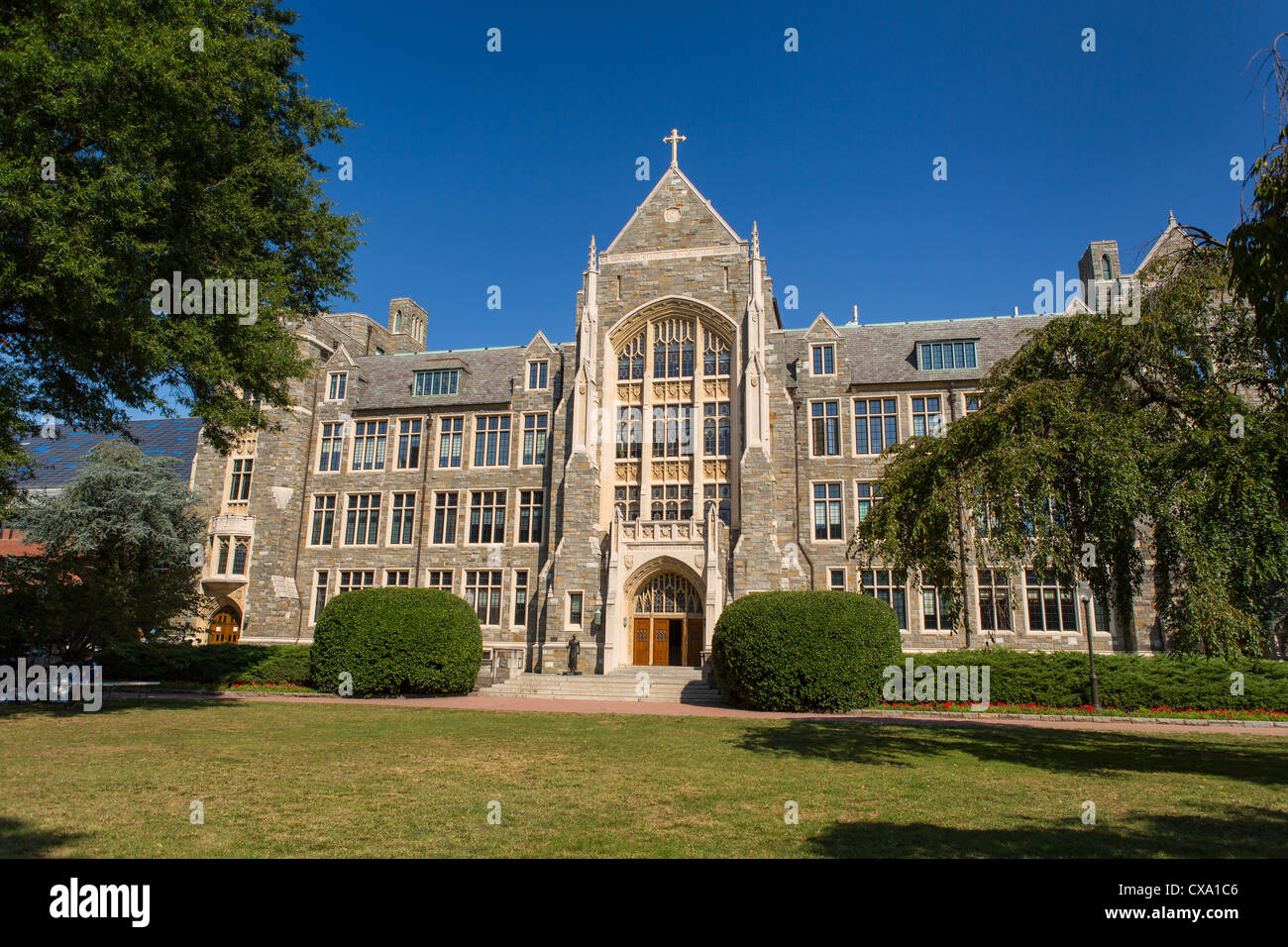 WASHINGTON, DC, USA - White-Gravenor Hall at Georgetown University ...