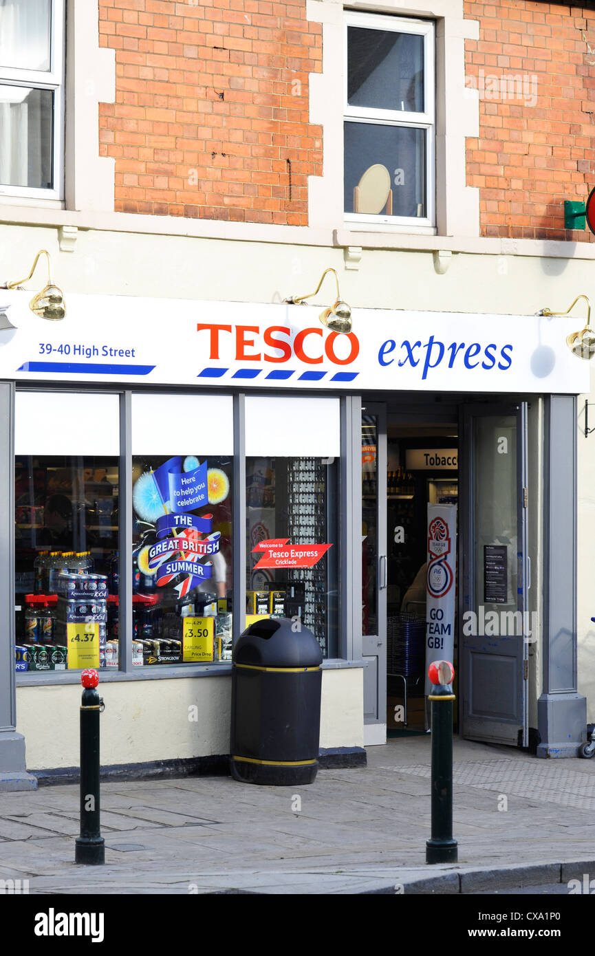 Tesco express store in Cricklade, Wiltshire Stock Photo - Alamy