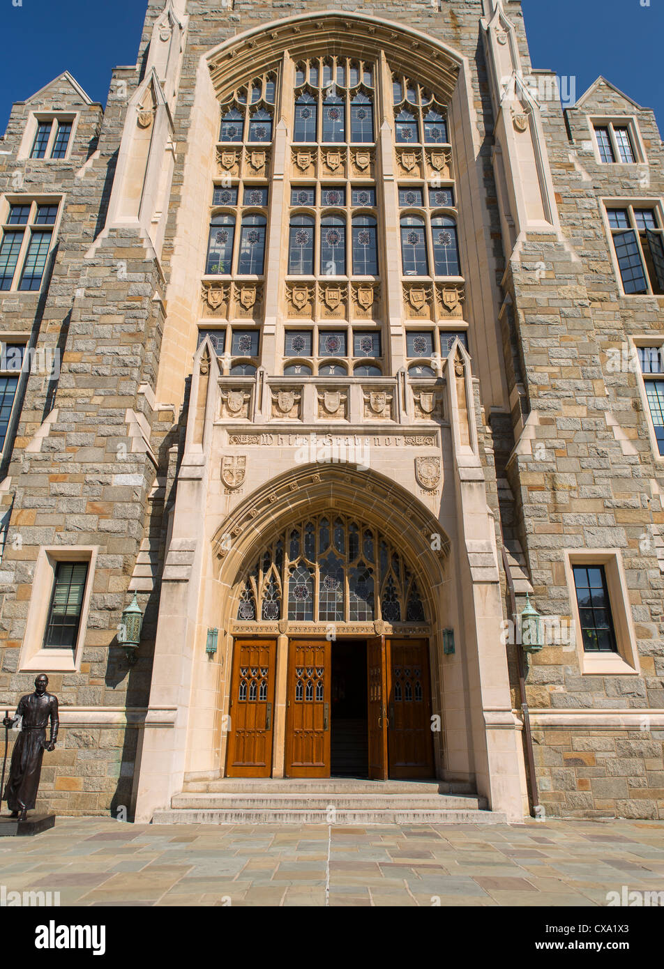 Georgetown university white gravenor hall hi-res stock photography and ...