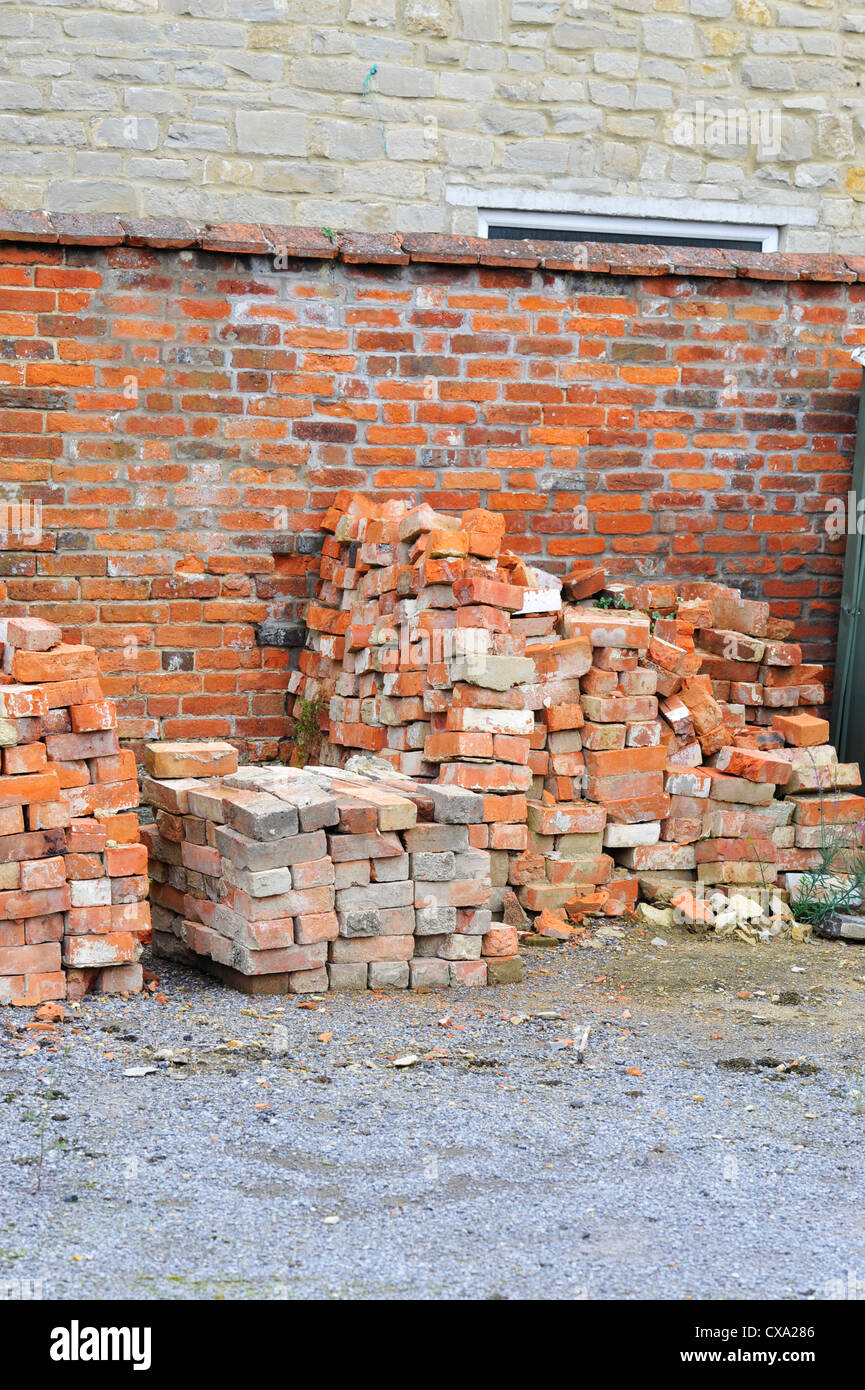 Clay bricks hi-res stock photography and images - Alamy