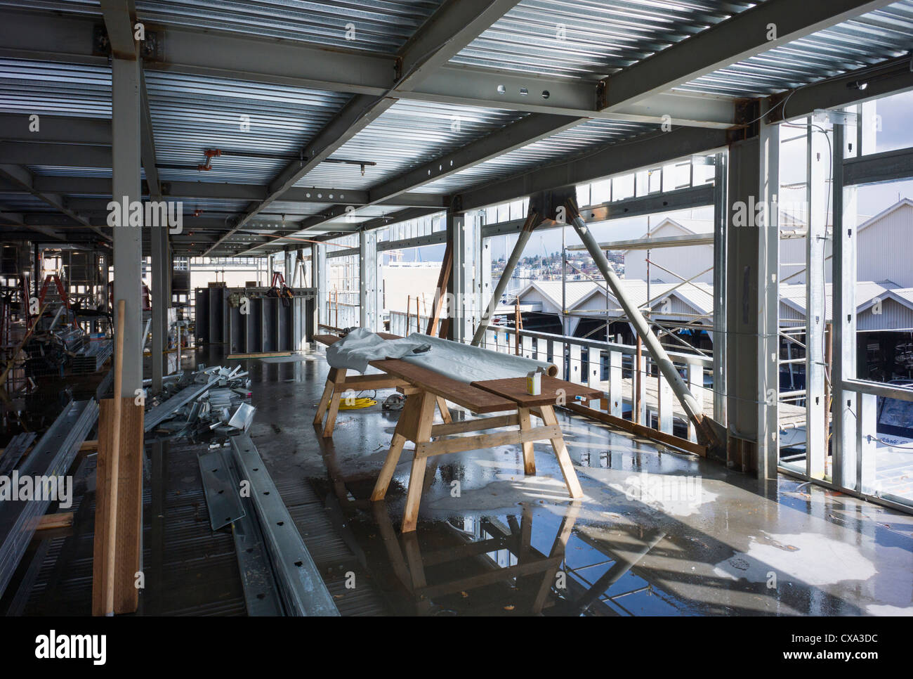 Structural steel construction. Metal decking. Commercial office space ...