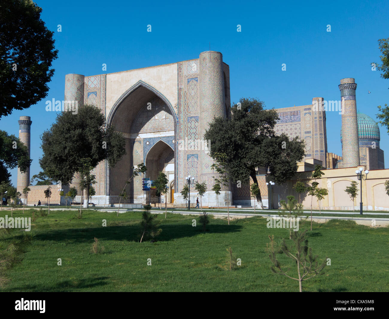 entrance facade, Bibi Khanum mosque, Samarkand, Uzbekistan Stock Photo ...