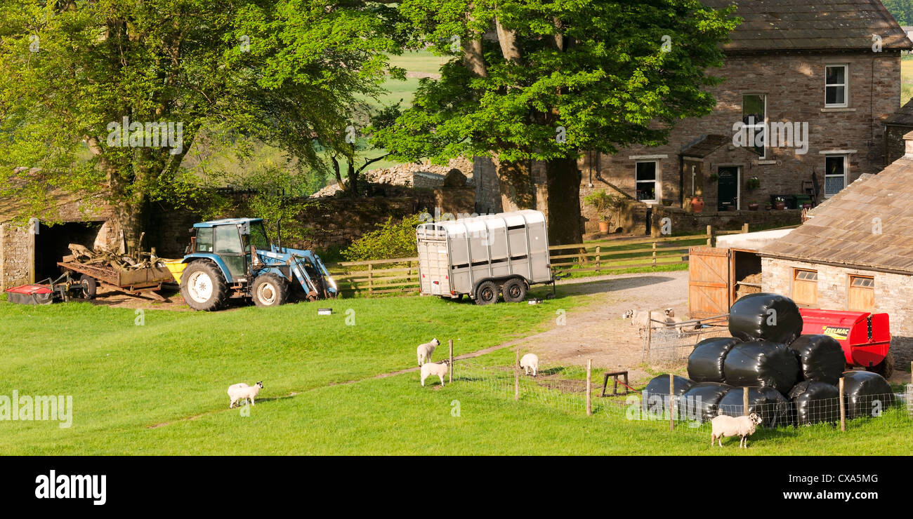 Yorkshire dales farm house hi-res stock photography and images - Alamy