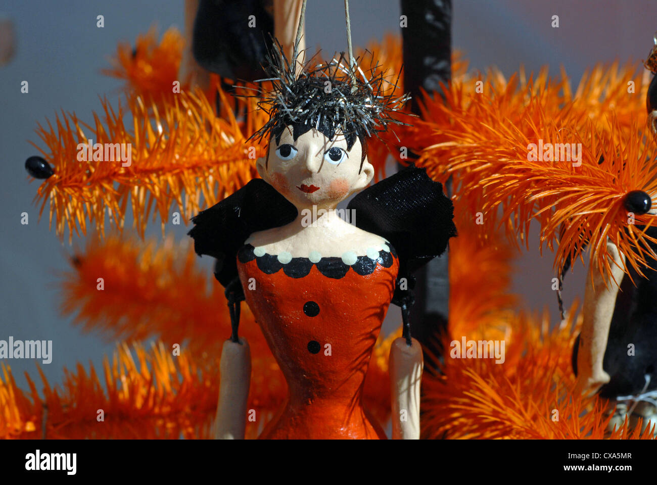 Angel decoration hi-res stock photography and images - Alamy