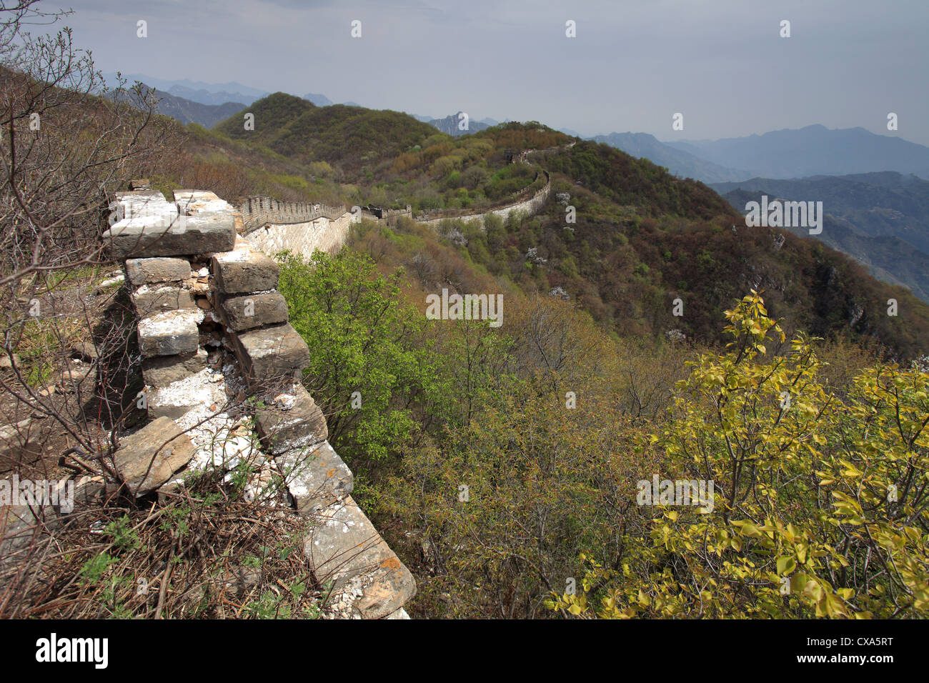 The Mutianyu section of the Great Wall of China, Mutianyu valley ...
