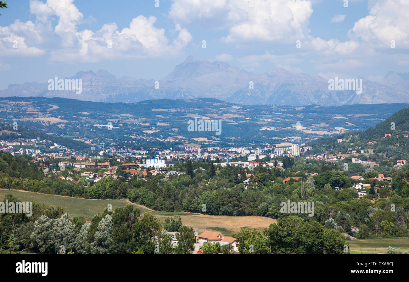 Hautes alpes hi-res stock photography and images - Alamy