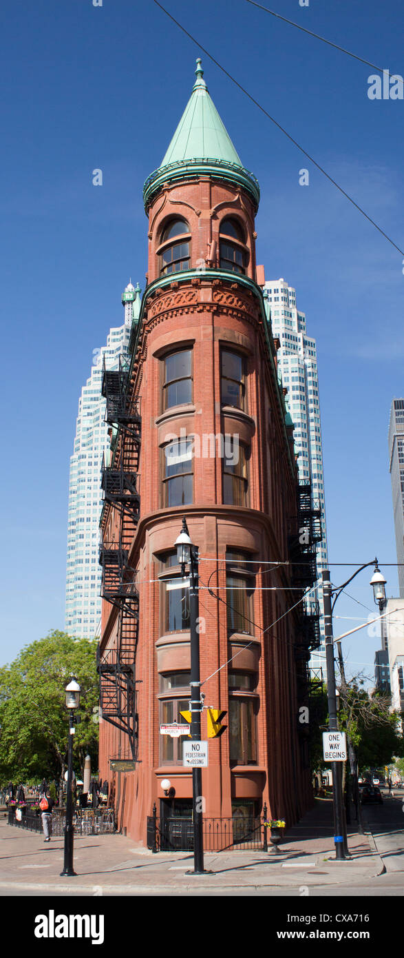 Toronto building architecture hi-res stock photography and images - Alamy