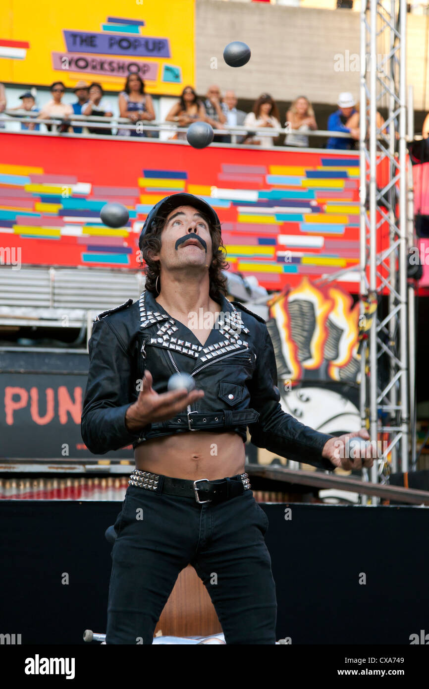 Uk mario queen of the circus hi-res stock photography and images - Alamy