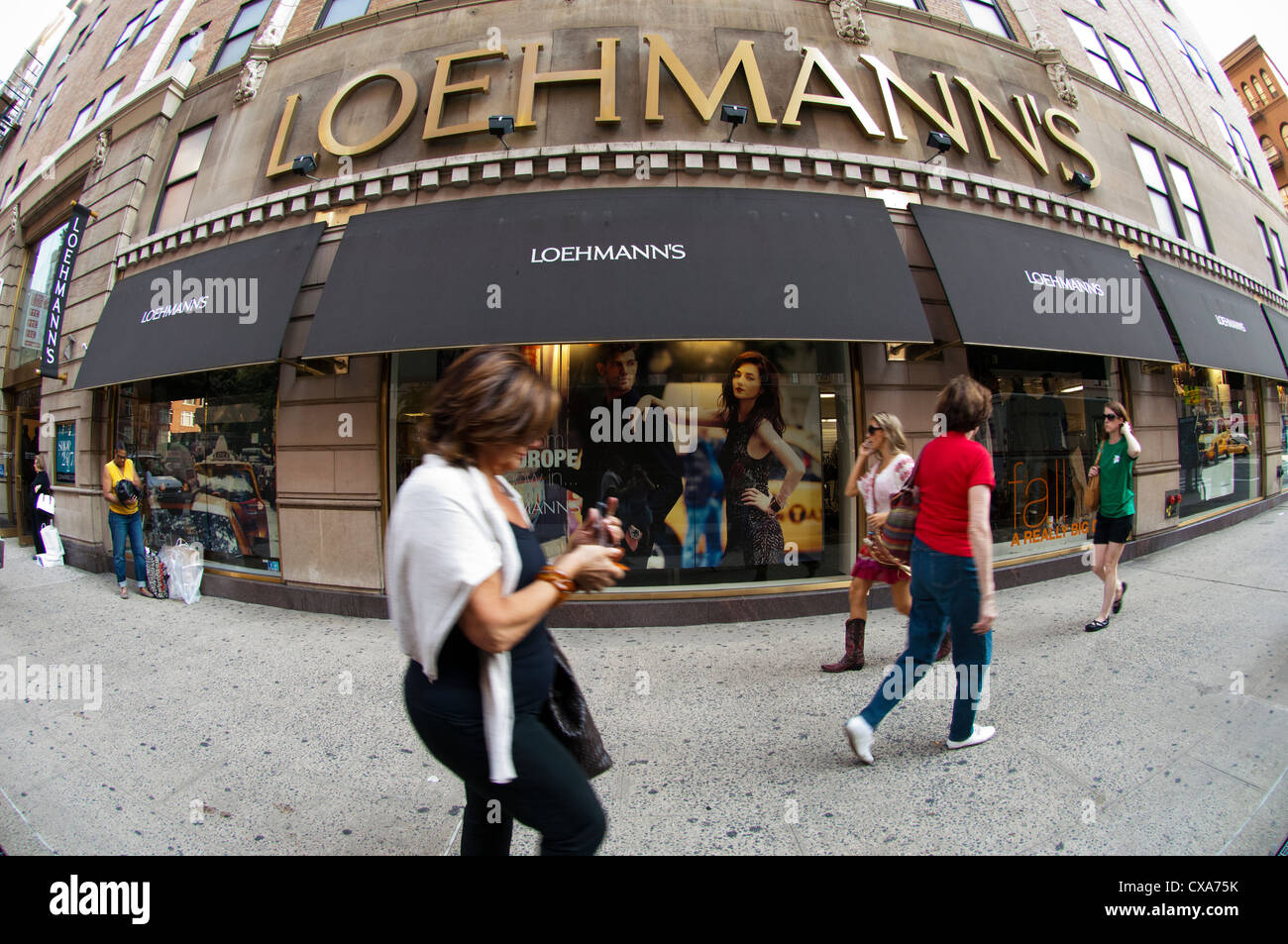 Loehmann's new york hi-res stock photography and images - Alamy