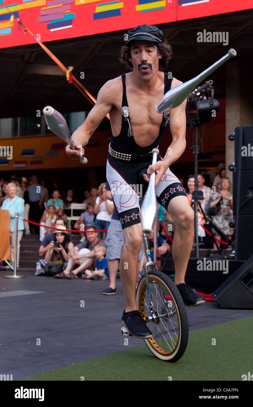 Uk mario queen of the circus hi-res stock photography and images - Alamy