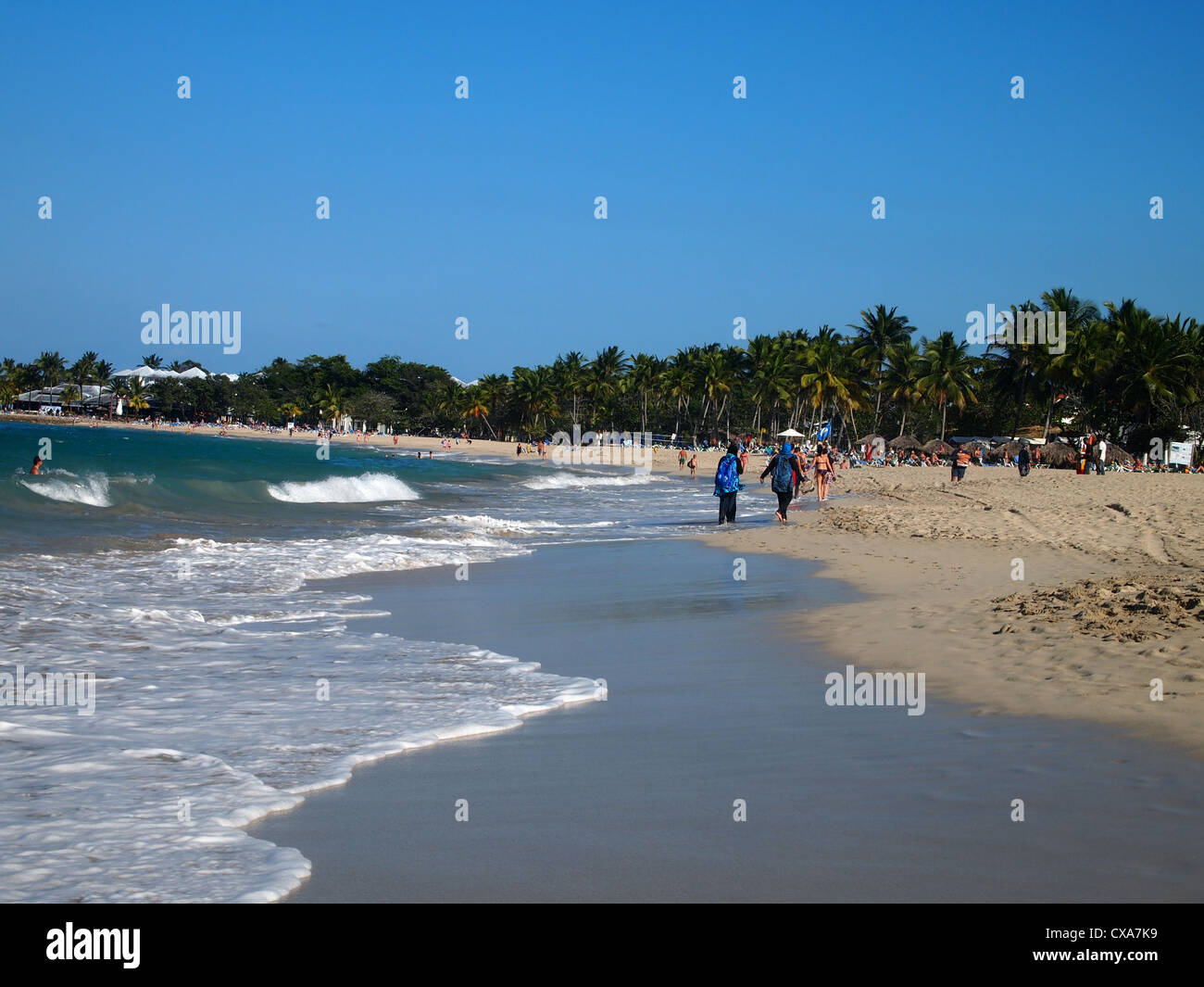 Walk on sandy beach Stock Photo - Alamy