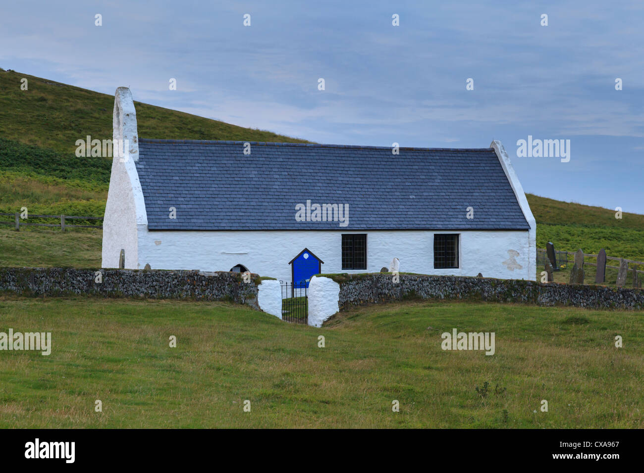 Mwnt church hi-res stock photography and images - Alamy