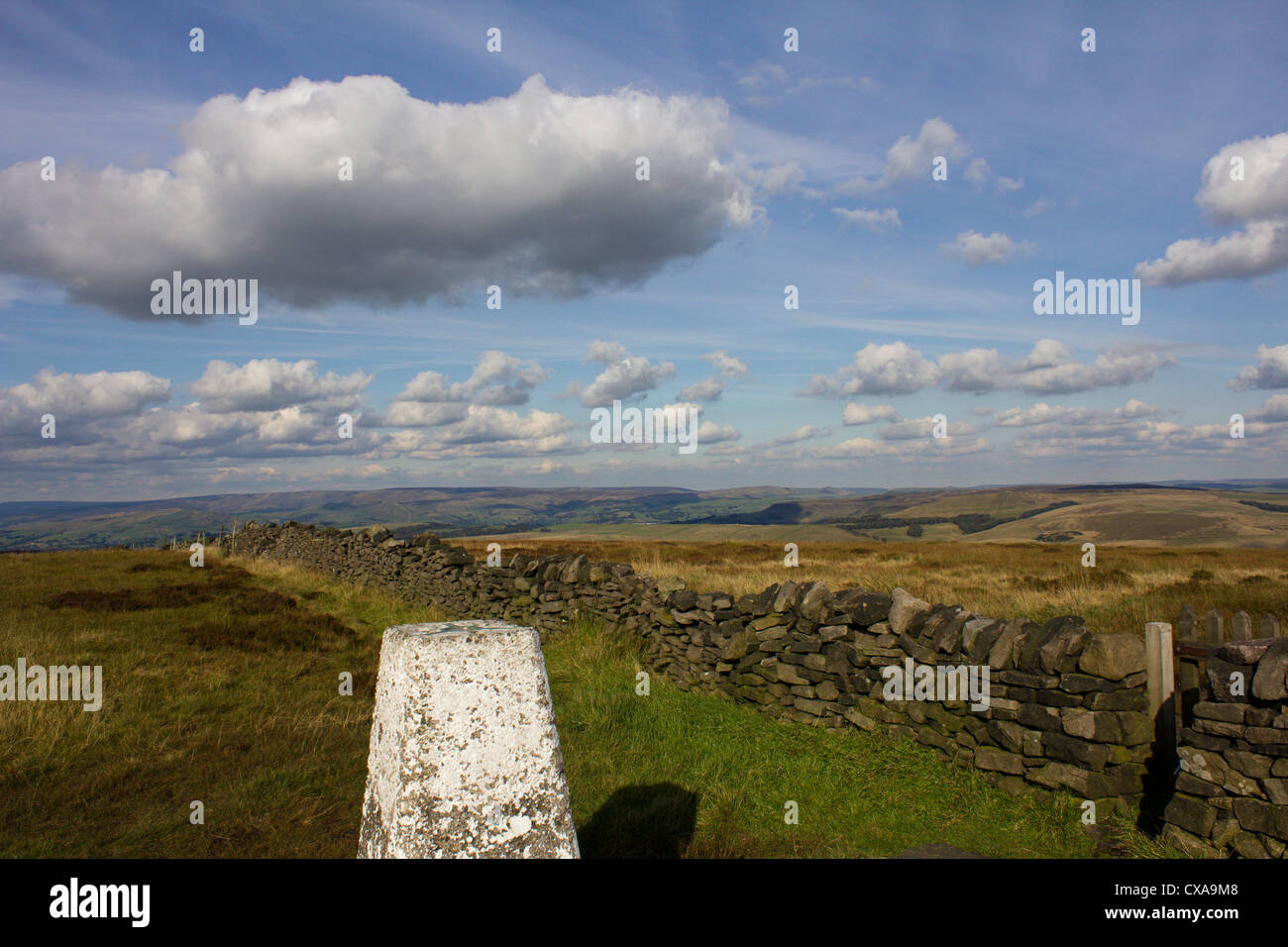 walk by shining tor peak district national park derbyshire england uk ...
