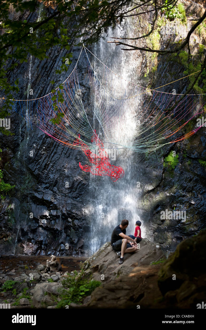 String art installation hi-res stock photography and images - Alamy