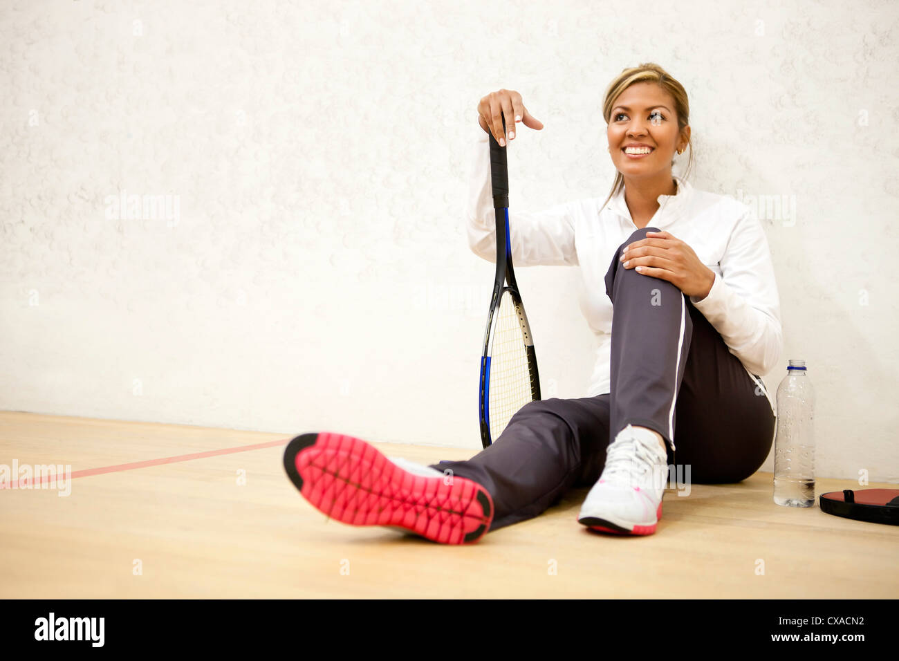 Squash court and women hi-res stock photography and images - Alamy
