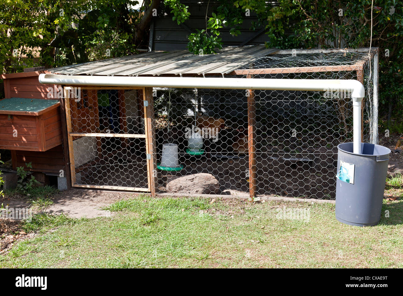 Hen coop hi-res stock photography and images - Alamy