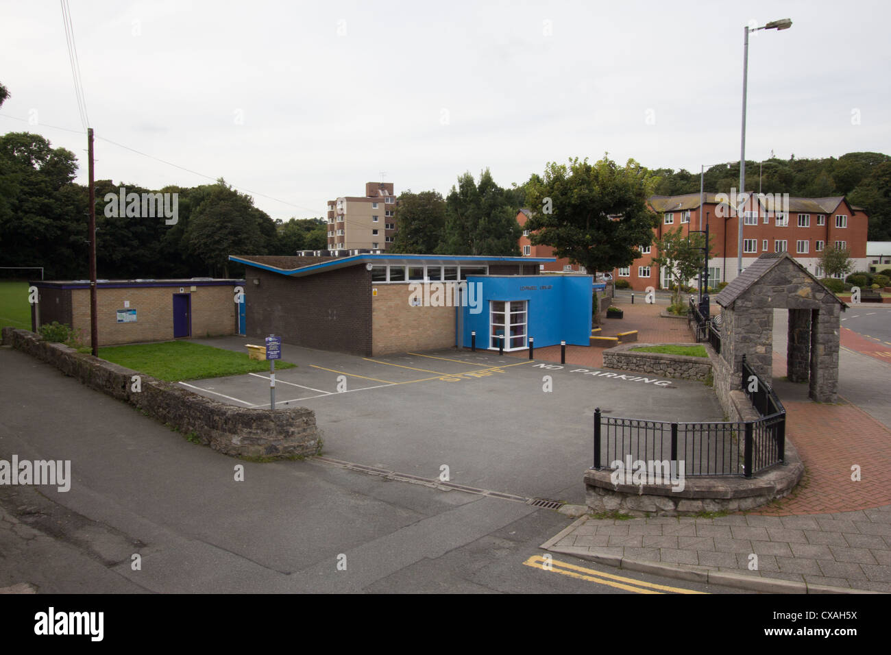 Public library at Menai Bridge, Anglesey, north Wales Stock Photo - Alamy