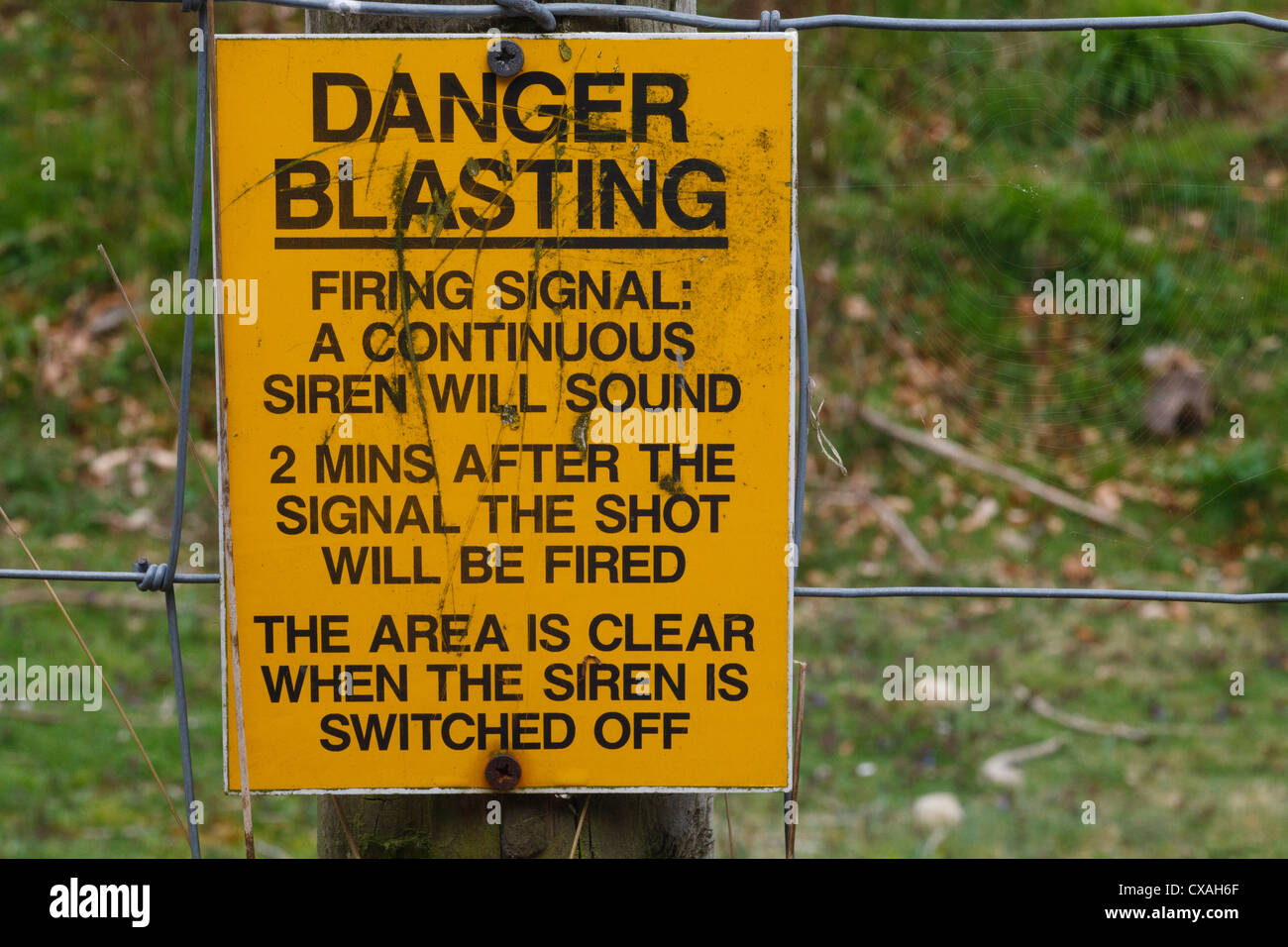 Sign warning blasting hi-res stock photography and images - Alamy