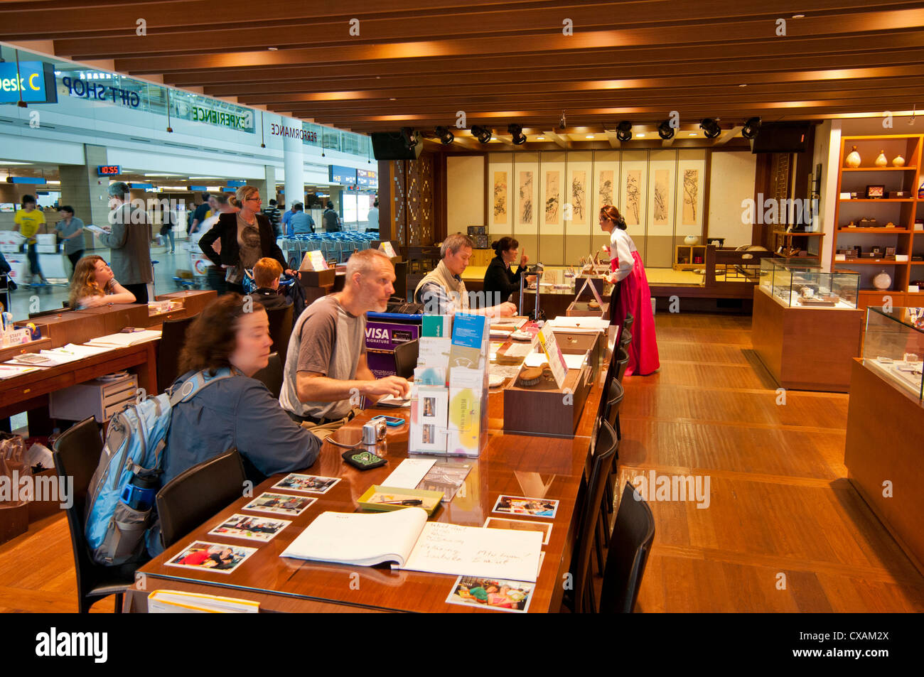 Korea Traditional Cultural Experience Center at Incheon International ...