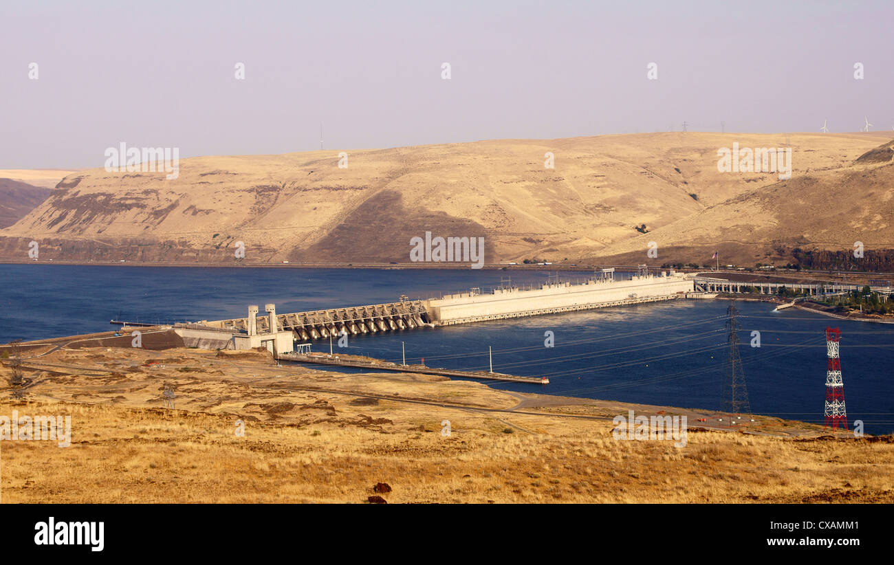 John day dam hi-res stock photography and images - Alamy