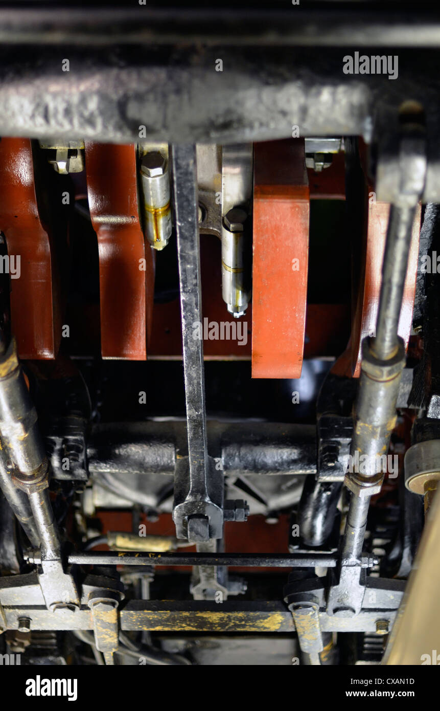 Caerphilly castle steam locomotive hi-res stock photography and images ...