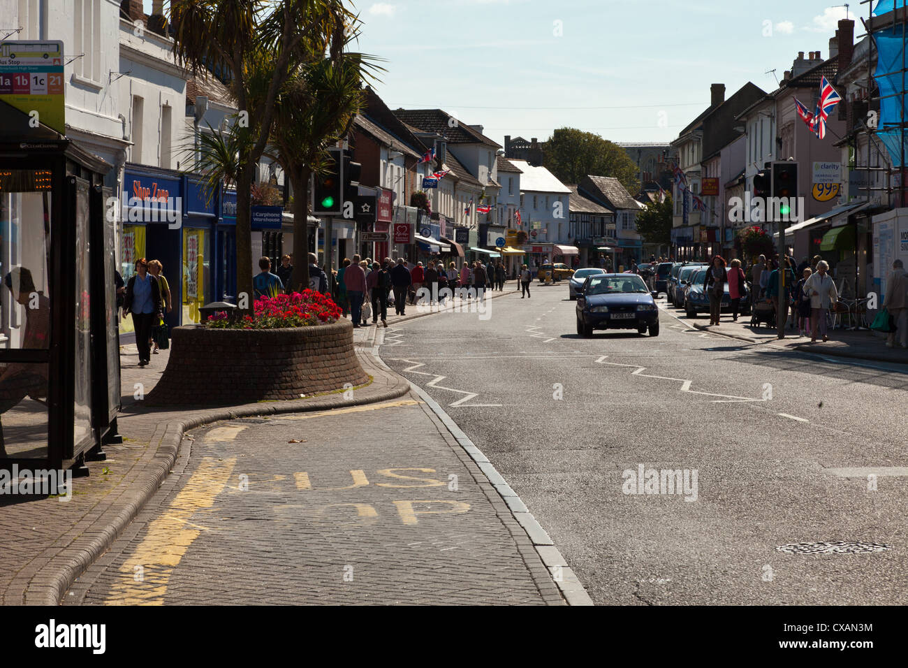 High end shopping center hi-res stock photography and images - Alamy