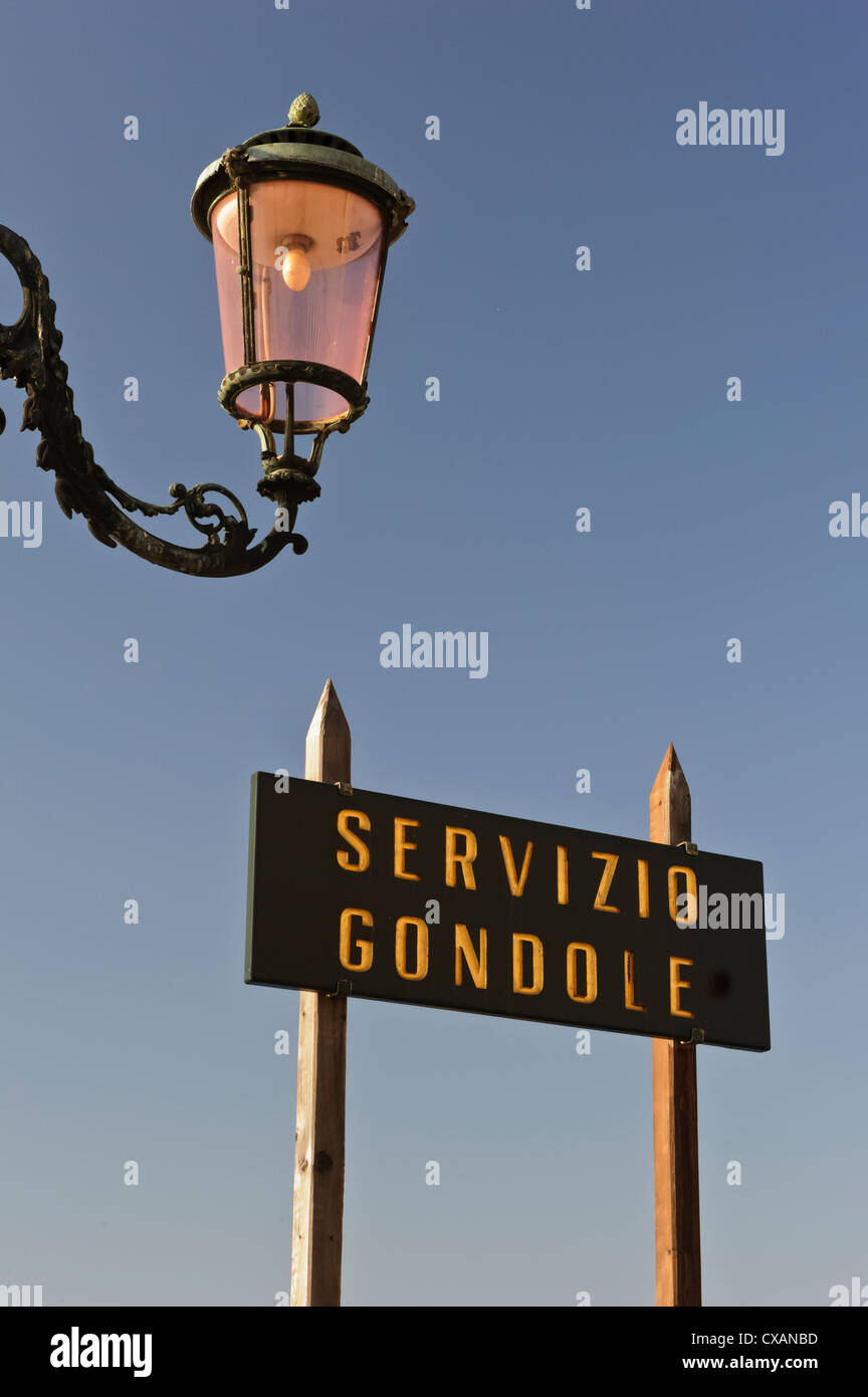 Gondola services hi-res stock photography and images - Alamy