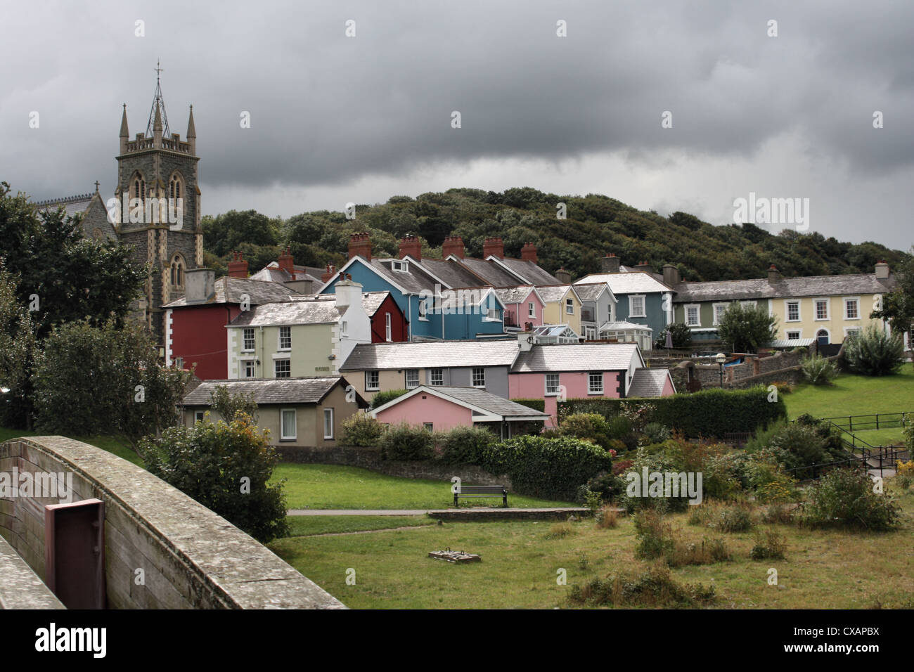 Footbridge over mouth of river Aeron in town of Aberaeron Stock Photo ...