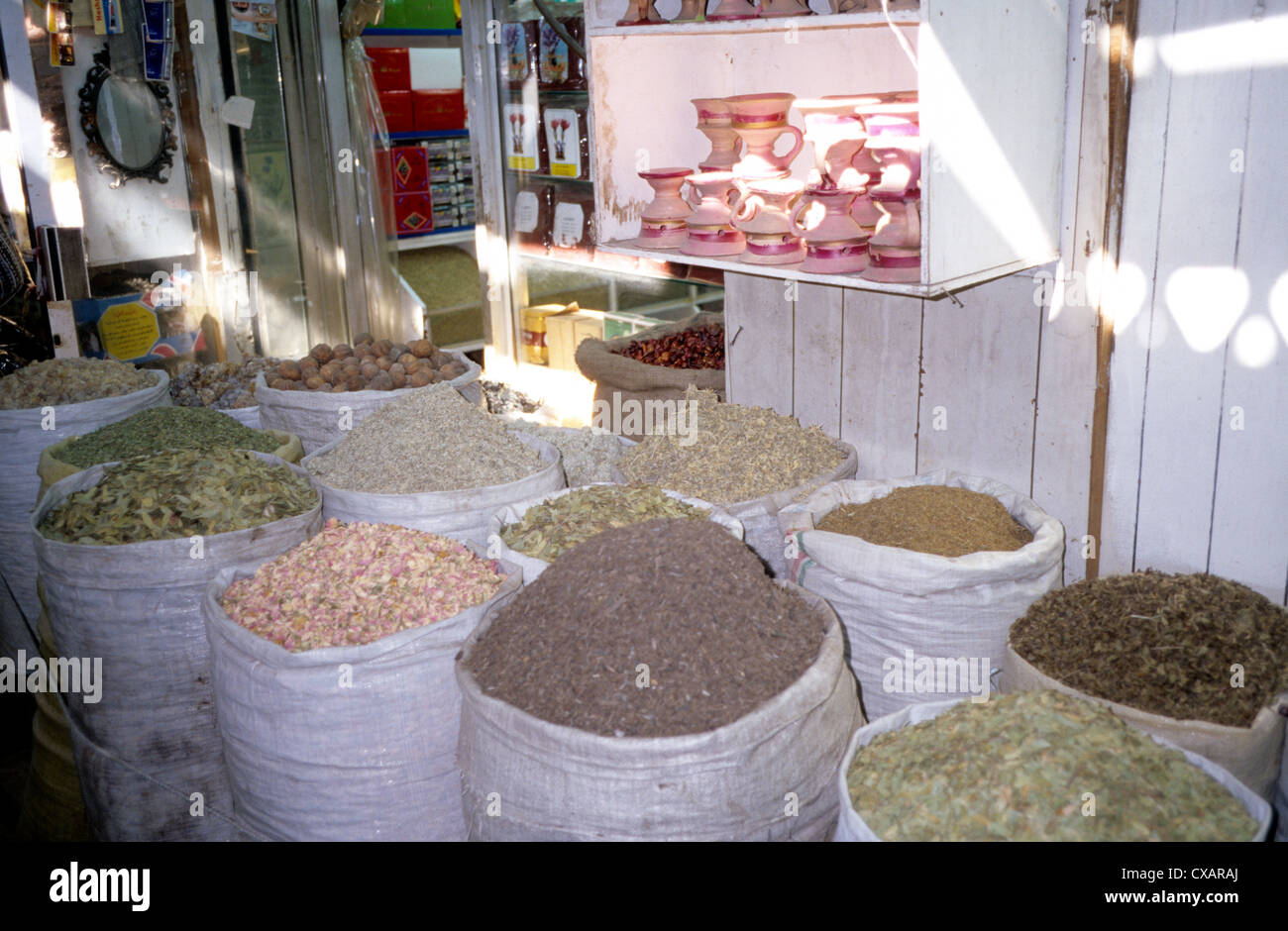 Souk in manama bahrain hi-res stock photography and images - Alamy