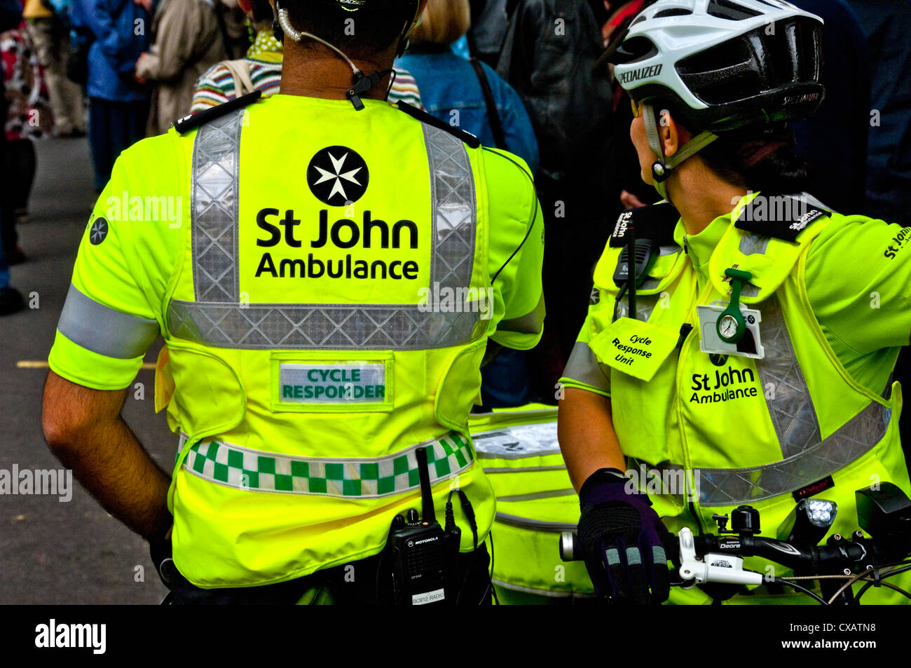 Paramedic unit ambulance uk High Resolution Stock Photography and ...