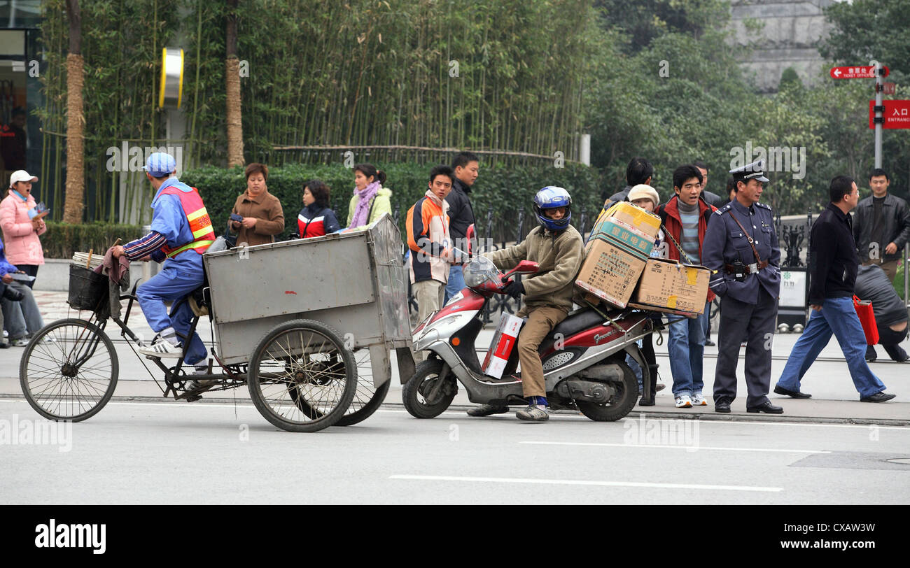 Charge scene hi-res stock photography and images - Alamy